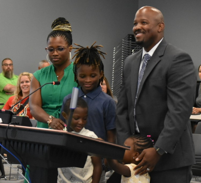 Reggie Simmons is formally approved as new HSE High School Principal ...